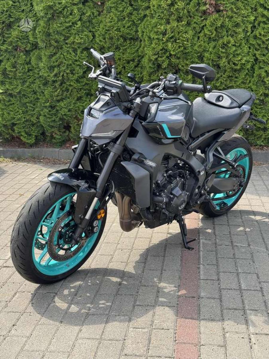 Yamaha MT 09 2024 in Alytus, with an engine capacity of 0.90 L and mileage of 12 thousand km for 7700 €, photo 3 on AUTOMOTO.COM.LV