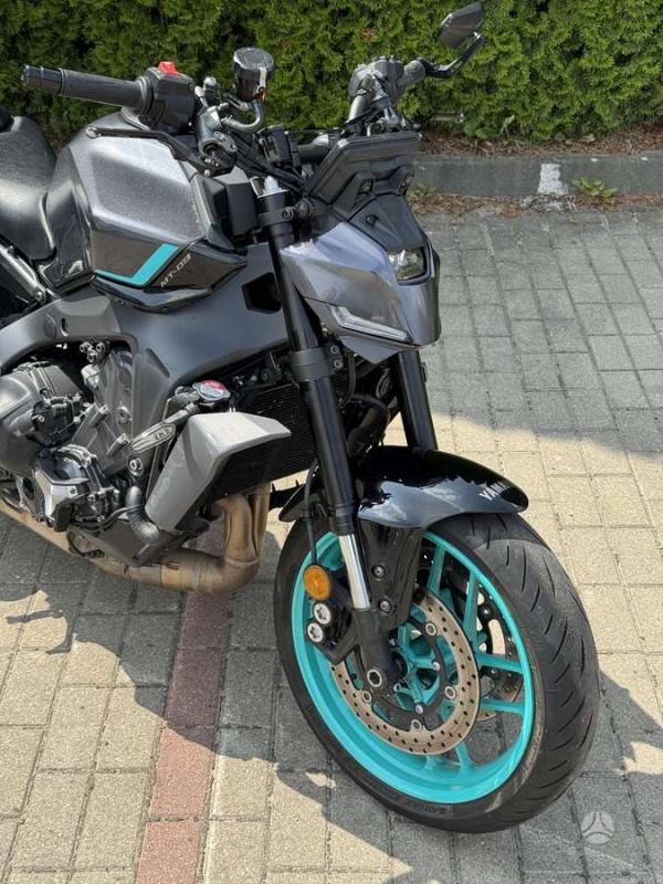 Yamaha MT 09 2024 in Alytus, with an engine capacity of 0.90 L and mileage of 12 thousand km for 7700 €, photo 5 on AUTOMOTO.COM.LV