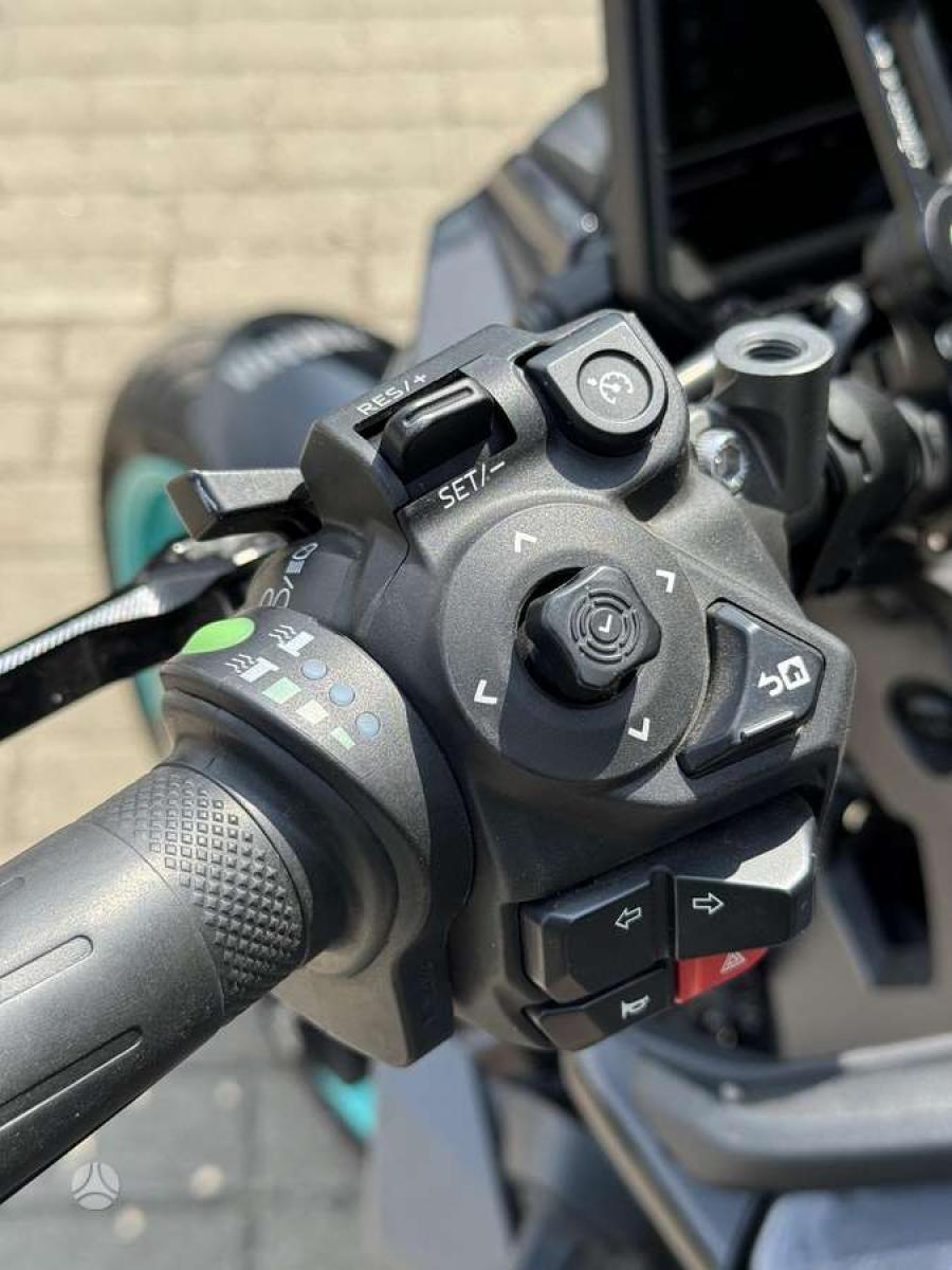 Yamaha MT 09 2024 in Alytus, with an engine capacity of 0.90 L and mileage of 12 thousand km for 7700 €, photo 14 on AUTOMOTO.COM.LV