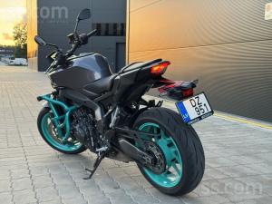 Yamaha MT 09 2024 in Riga, with an engine capacity of 0.89 L and mileage of 0 thousand km for 7990 €, photo 9 on AUTOMOTO.COM.LV