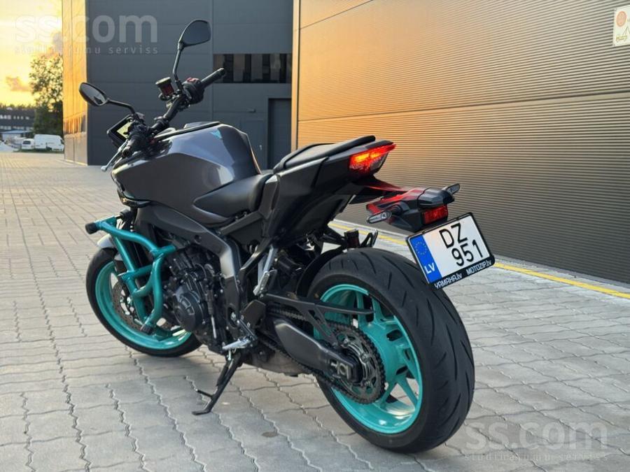 Yamaha MT 09 2024 in Riga, with an engine capacity of 0.89 L and mileage of 0 thousand km for 7990 €, photo 9 on AUTOMOTO.COM.LV