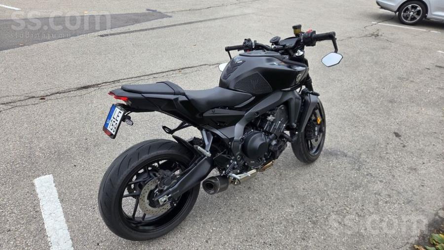 Yamaha MT 09 2024 in Riga, with an engine capacity of 0.89 L and mileage of 0 thousand km for 10000 €, photo 4 on AUTOMOTO.COM.LV