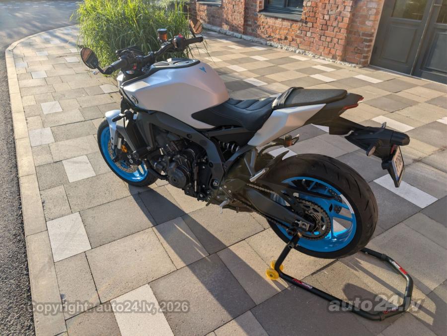 Yamaha MT 09 2025 in Tallinn, with an engine capacity of 0.89 L and mileage of 8 thousand km for 9790 €, photo 4 on AUTOMOTO.COM.LV
