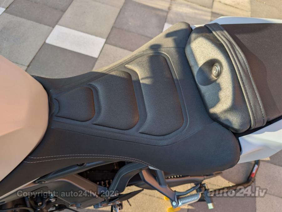 Yamaha MT 09 2025 in Tallinn, with an engine capacity of 0.89 L and mileage of 8 thousand km for 9790 €, photo 8 on AUTOMOTO.COM.LV