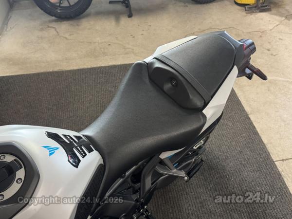 Yamaha MT 09 2025 Tartu, ar dzinēja tilpumu 0.89 L un nobraukumu 7 tūkst. km par 8890 €, foto 9 vietnē AUTOMOTO.COM.LV