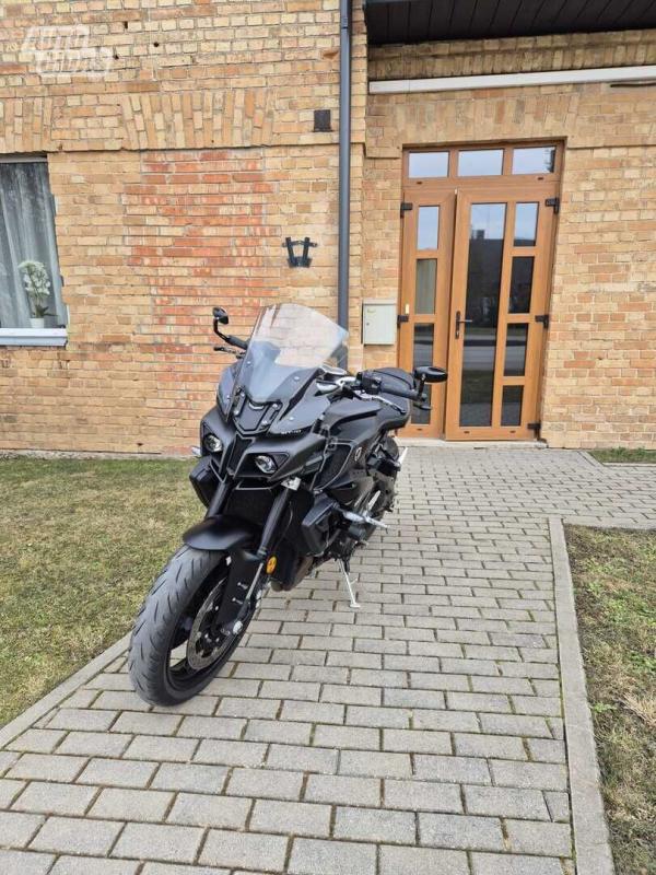 Black Yamaha MT 10 2016 in Panevezys, with an engine capacity of 1.00 L and mileage of 26 thousand km for 7000 €, photo 1 on AUTOMOTO.COM.LV