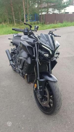 Black Yamaha MT 10 2023 in Vilnius, with an engine capacity of 1.00 L and mileage of 3 thousand km for 10999 €, photo 18 on AUTOMOTO.COM.LV