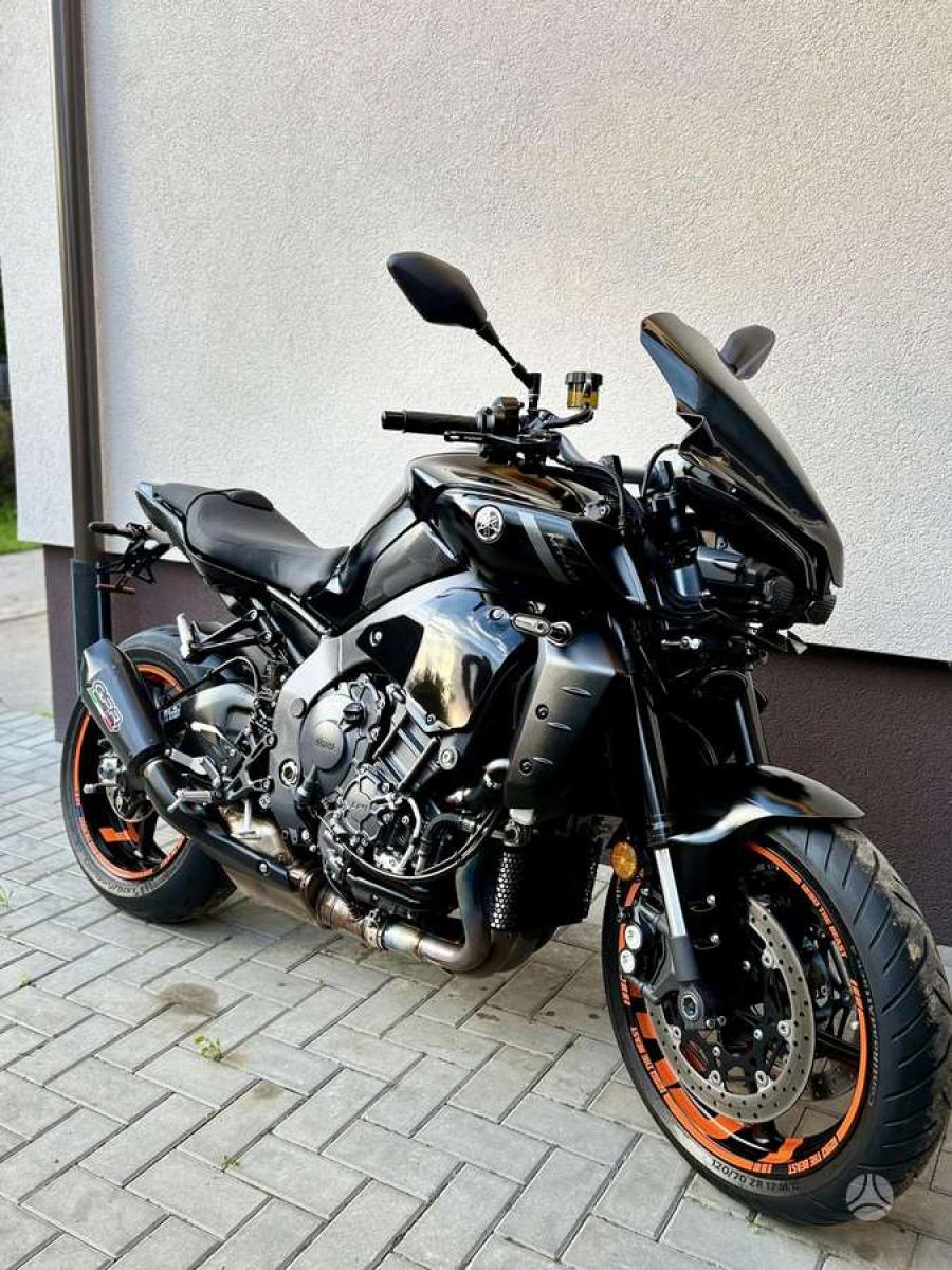 Melns Yamaha MT 10 2023 Kauņa, ar dzinēja tilpumu 1.00 L un nobraukumu 18 tūkst. km par 9700 €, foto 1 vietnē AUTOMOTO.COM.LV