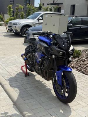 Blue Yamaha MT 10 2016 in Kaunas, with an engine capacity of 1.00 L and mileage of 28 thousand km for 8500 €, photo 11 on AUTOMOTO.COM.LV