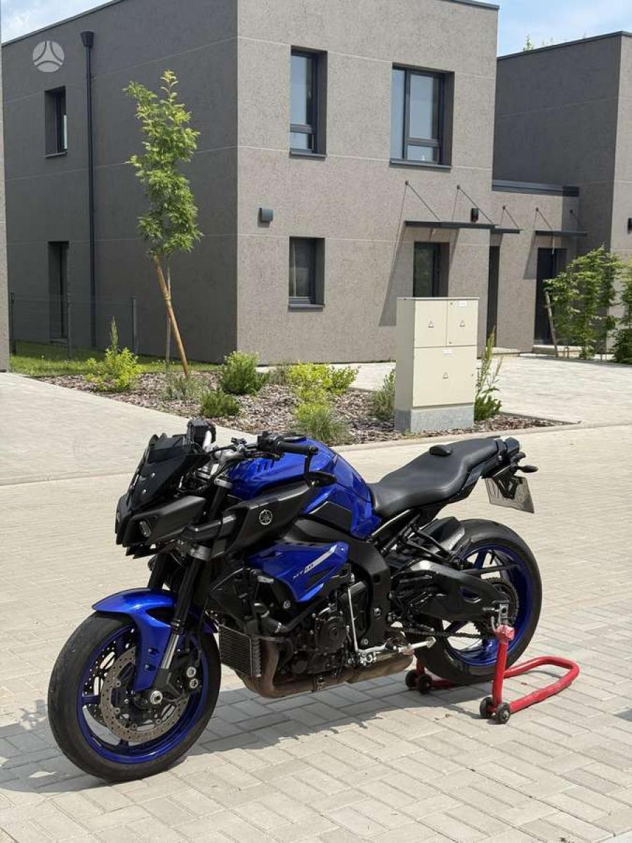 Blue Yamaha MT 10 2016 in Kaunas, with an engine capacity of 1.00 L and mileage of 28 thousand km for 8500 €, photo 12 on AUTOMOTO.COM.LV