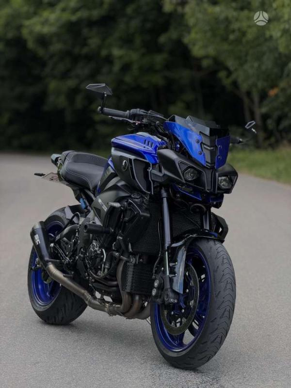 Blue Yamaha MT 10 2018 in Vilnius, with an engine capacity of 1.00 L and mileage of 30 thousand km for 8150 €, photo 2 on AUTOMOTO.COM.LV