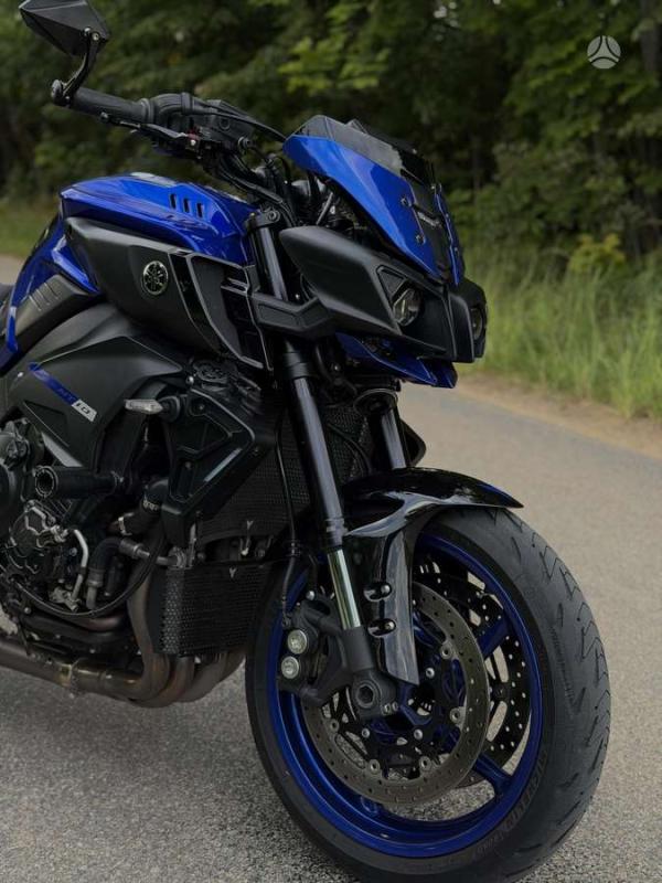 Blue Yamaha MT 10 2018 in Vilnius, with an engine capacity of 1.00 L and mileage of 30 thousand km for 8150 €, photo 4 on AUTOMOTO.COM.LV