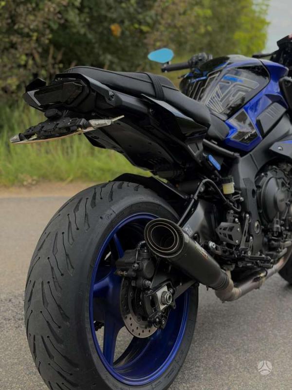 Blue Yamaha MT 10 2018 in Vilnius, with an engine capacity of 1.00 L and mileage of 30 thousand km for 8150 €, photo 7 on AUTOMOTO.COM.LV