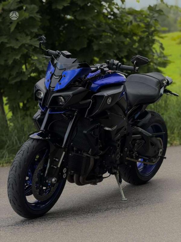 Blue Yamaha MT 10 2018 in Vilnius, with an engine capacity of 1.00 L and mileage of 30 thousand km for 8150 €, photo 10 on AUTOMOTO.COM.LV