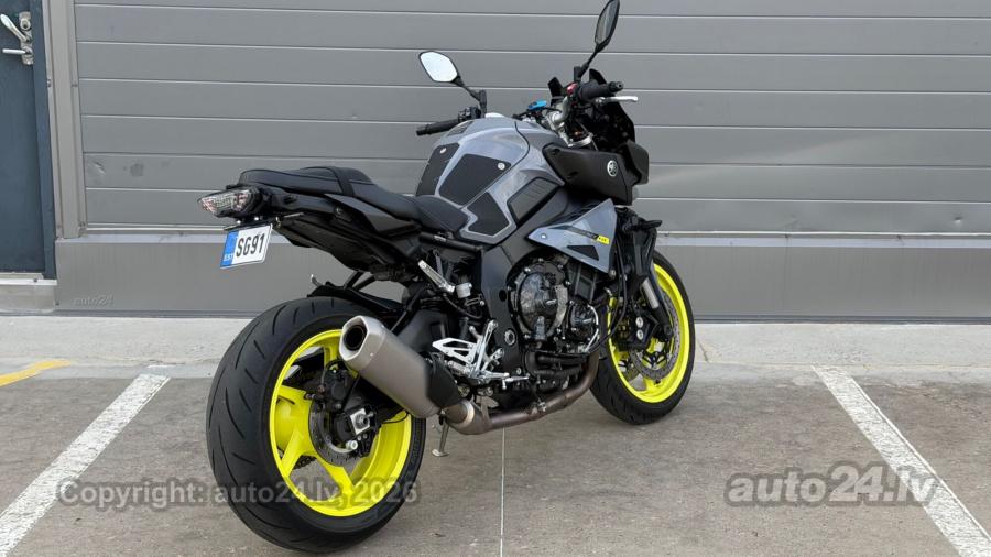 Pelēks Yamaha MT 10 2016 Tallina, ar dzinēja tilpumu 1.00 L un nobraukumu 29 tūkst. km par 9499 €, foto 4 vietnē AUTOMOTO.COM.LV