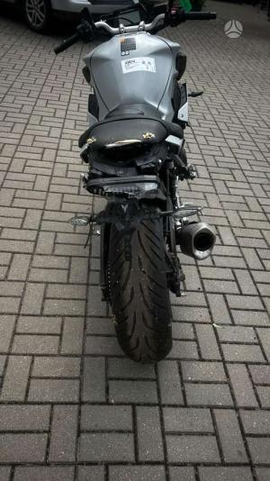 Grey Yamaha MT 10 2021 in Marijampole, with an engine capacity of 1.00 L and mileage of 13 thousand km for 3500 €, photo 9 on AUTOMOTO.COM.LV