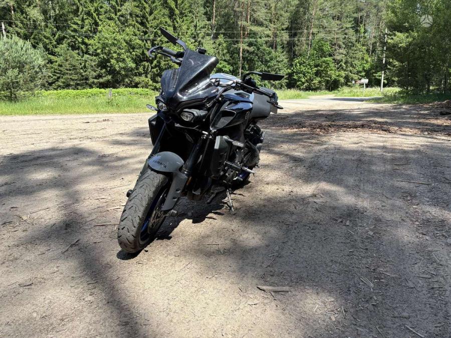 Серый Ямаха MT 10 2022 в Вильнюс, объемом двигателя 1.00 л и пробегом 9 тыс. км за 10850 €, фото 6 на AUTOMOTO.COM.LV