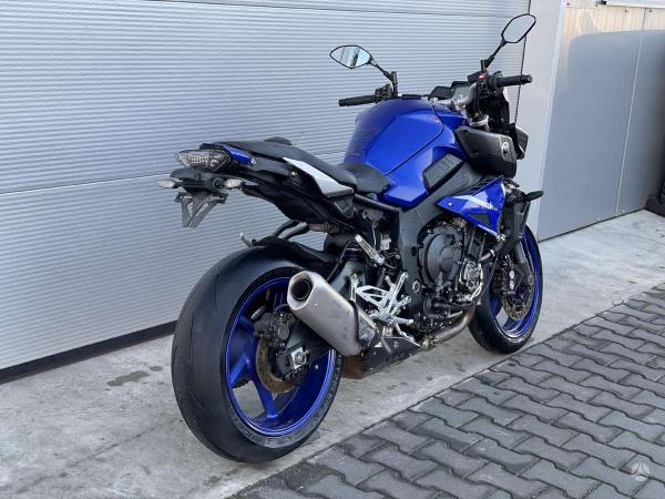 Yamaha MT 10 2016 in Vilkaviskis, with an engine capacity of 1.00 L and mileage of 28 thousand km for 6200 €, photo 2 on AUTOMOTO.COM.LV