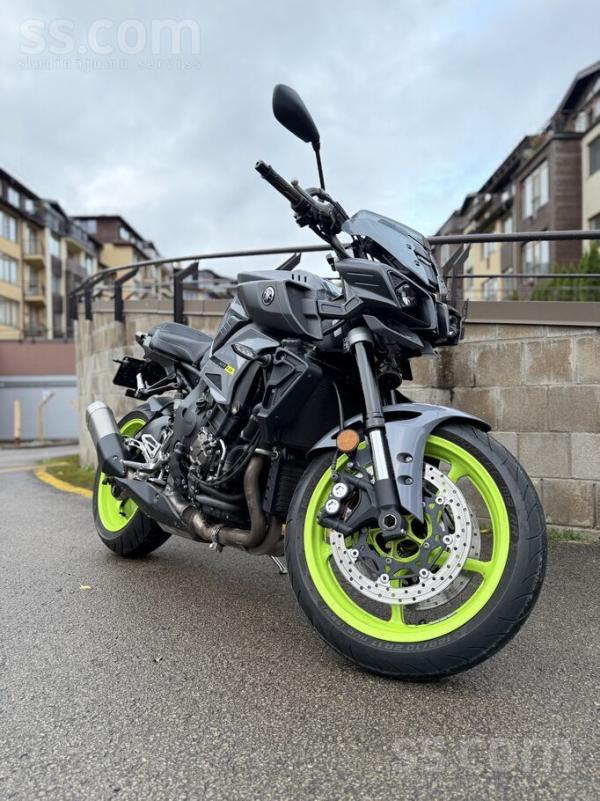 Yamaha MT 10 2016 Rīga, ar dzinēja tilpumu 1.00 L un nobraukumu 0 tūkst. km par 7700 €, foto 1 vietnē AUTOMOTO.COM.LV