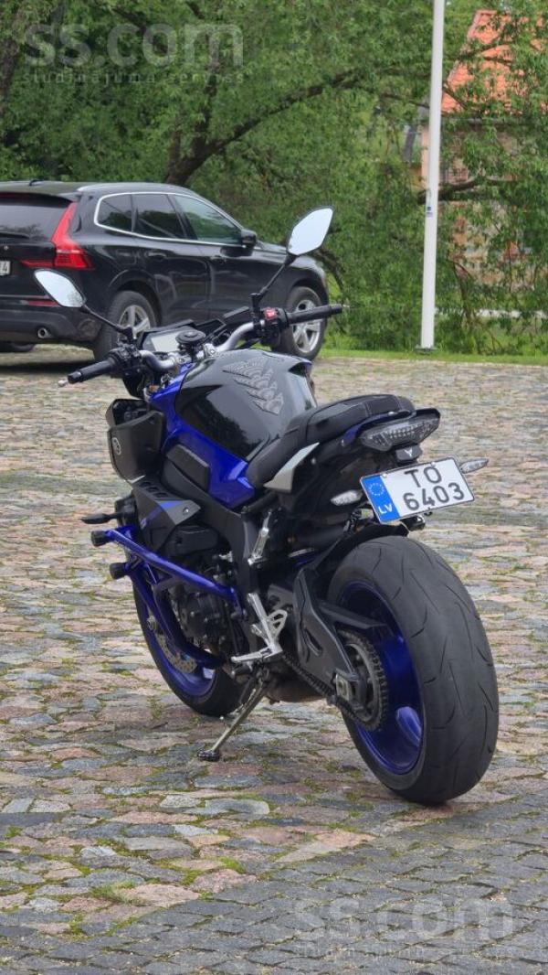 Yamaha MT 10 2017 Jēkabpils, ar dzinēja tilpumu 1.00 L un nobraukumu 0 tūkst. km par 8000 €, foto 3 vietnē AUTOMOTO.COM.LV