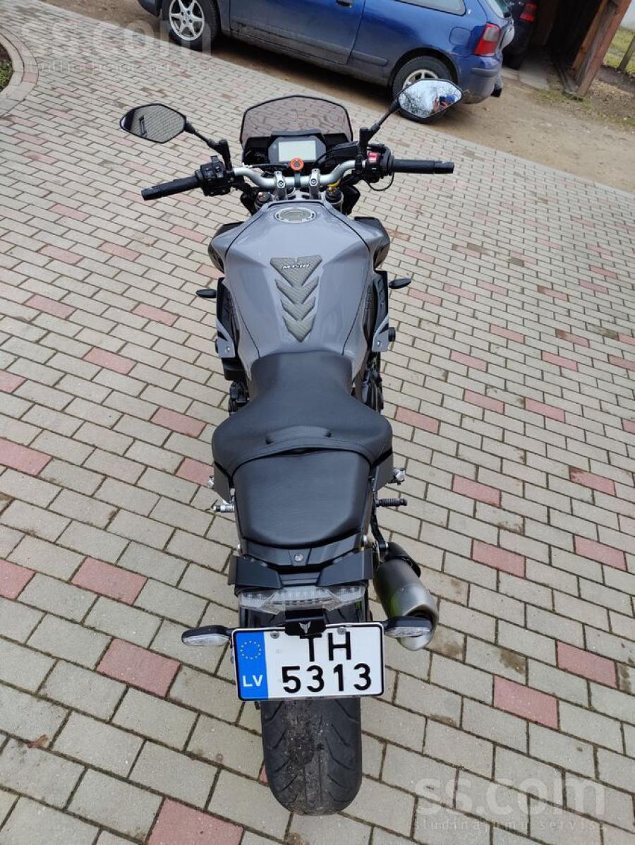 Yamaha MT 10 2018 in Riga, with an engine capacity of 1.00 L and mileage of 0 thousand km for 6100 €, photo 5 on AUTOMOTO.COM.LV