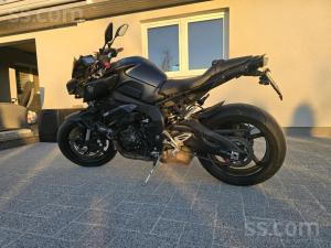 Yamaha MT 10 2019 in Riga, with an engine capacity of 1.00 L and mileage of 0 thousand km for 11100 €, photo 4 on AUTOMOTO.COM.LV