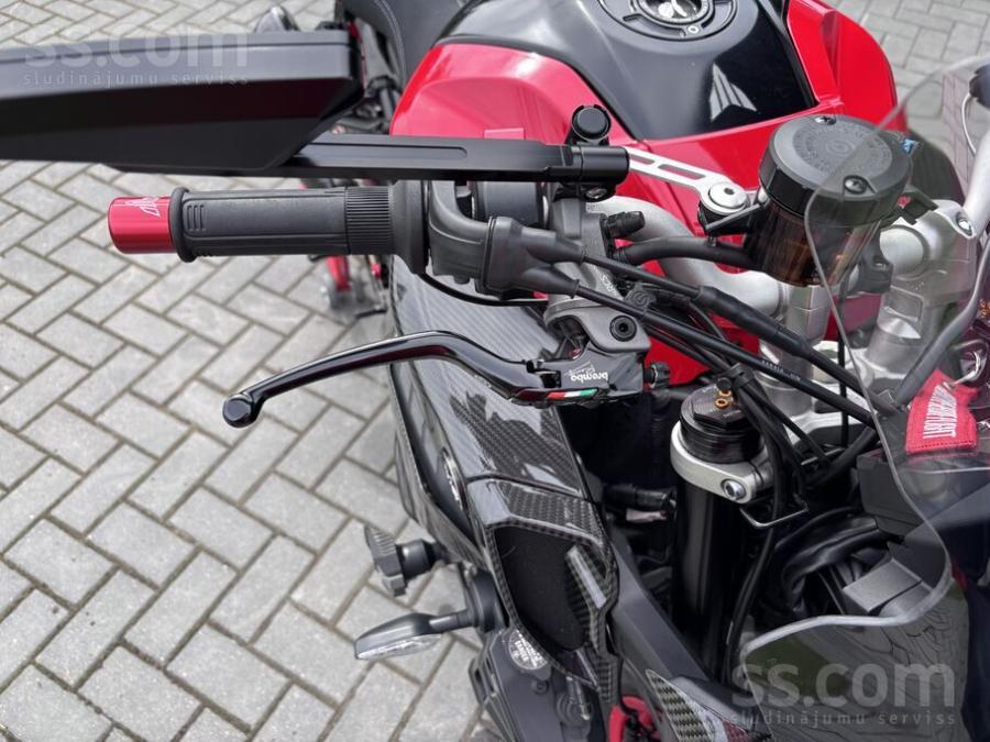Yamaha MT 10 2019 Rīga, ar dzinēja tilpumu 1.00 L un nobraukumu 0 tūkst. km par 10200 €, foto 4 vietnē AUTOMOTO.COM.LV