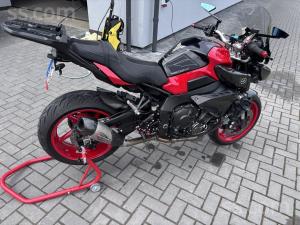 Yamaha MT 10 2019 Rīga, ar dzinēja tilpumu 1.00 L un nobraukumu 0 tūkst. km par 10200 €, foto 5 vietnē AUTOMOTO.COM.LV
