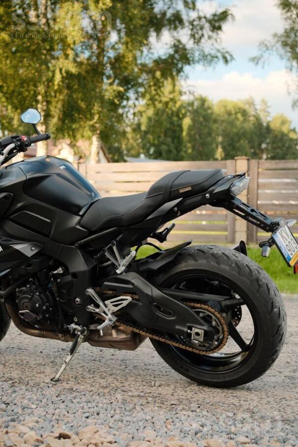 Yamaha MT 10 2020 Rīga, ar dzinēja tilpumu 1.00 L un nobraukumu 0 tūkst. km par 12000 €, foto 10 vietnē AUTOMOTO.COM.LV