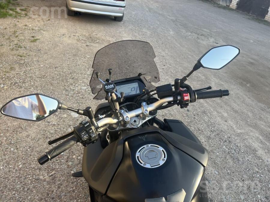 Yamaha MT 10 2020 Tukums, ar dzinēja tilpumu 1.00 L un nobraukumu 0 tūkst. km par 11000 €, foto 7 vietnē AUTOMOTO.COM.LV