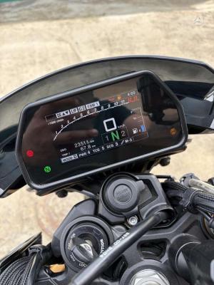 Yamaha MT 10 2023 in Vilnius, with an engine capacity of 1.00 L and mileage of 22 thousand km for 11000 €, photo 9 on AUTOMOTO.COM.LV