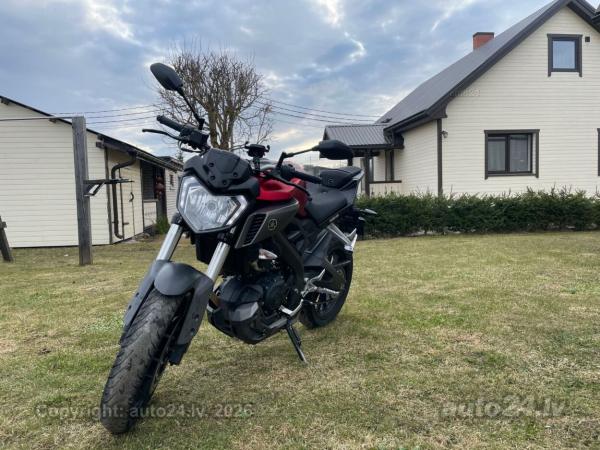 Black Yamaha MT 125 2015 in Rakvere, with an engine capacity of 0.13 L and mileage of 33 thousand km for 2500 €, photo 4 on AUTOMOTO.COM.LV