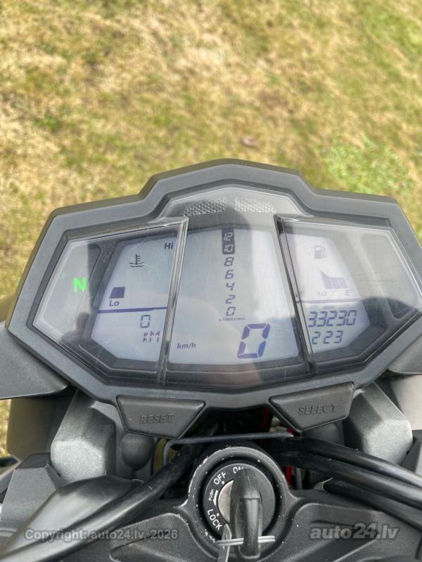 Black Yamaha MT 125 2015 in Rakvere, with an engine capacity of 0.13 L and mileage of 33 thousand km for 2500 €, photo 6 on AUTOMOTO.COM.LV