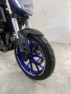 Black Yamaha MT 125 2015 in Vilkaviskis, with an engine capacity of 0.13 L and mileage of 25 thousand km for 2199 €, photo 4 on AUTOMOTO.COM.LV