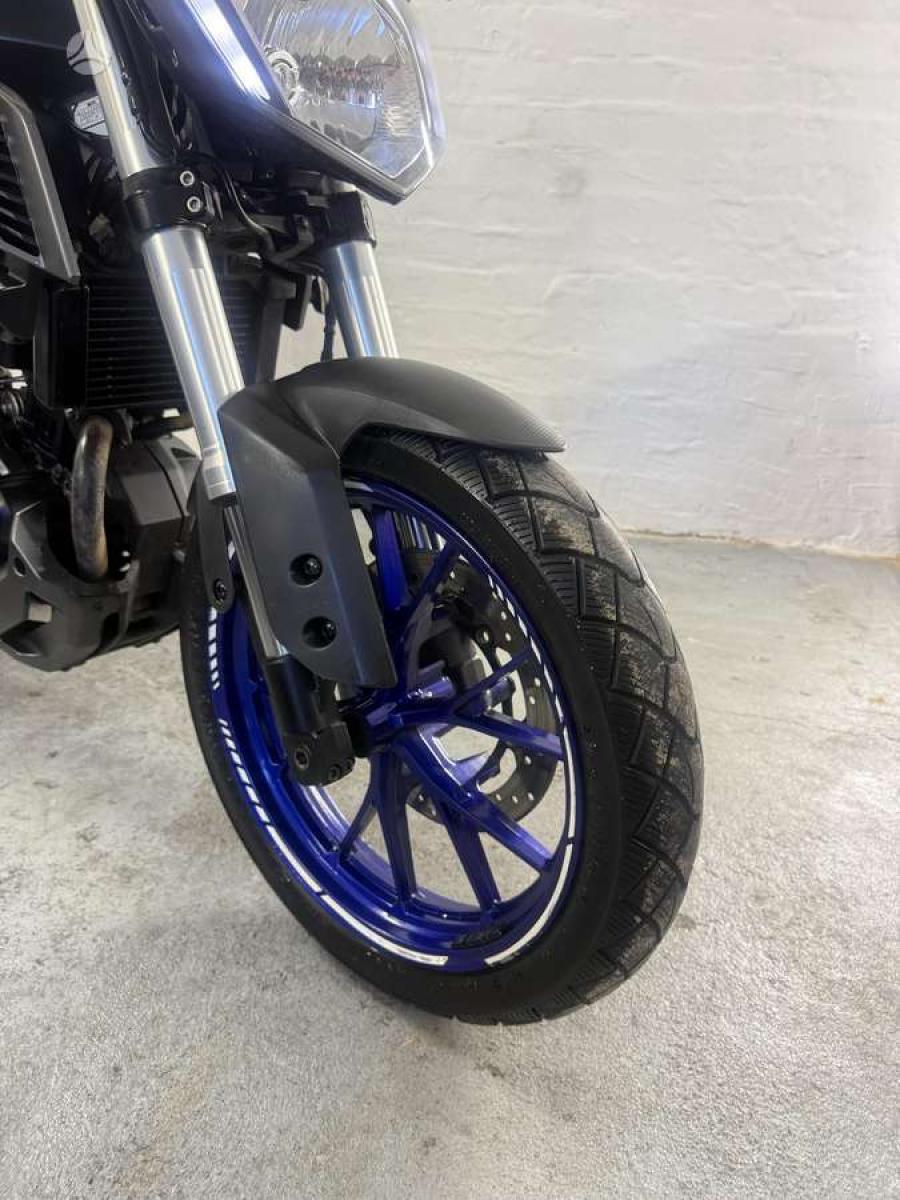 Black Yamaha MT 125 2015 in Vilkaviskis, with an engine capacity of 0.13 L and mileage of 25 thousand km for 2199 €, photo 4 on AUTOMOTO.COM.LV