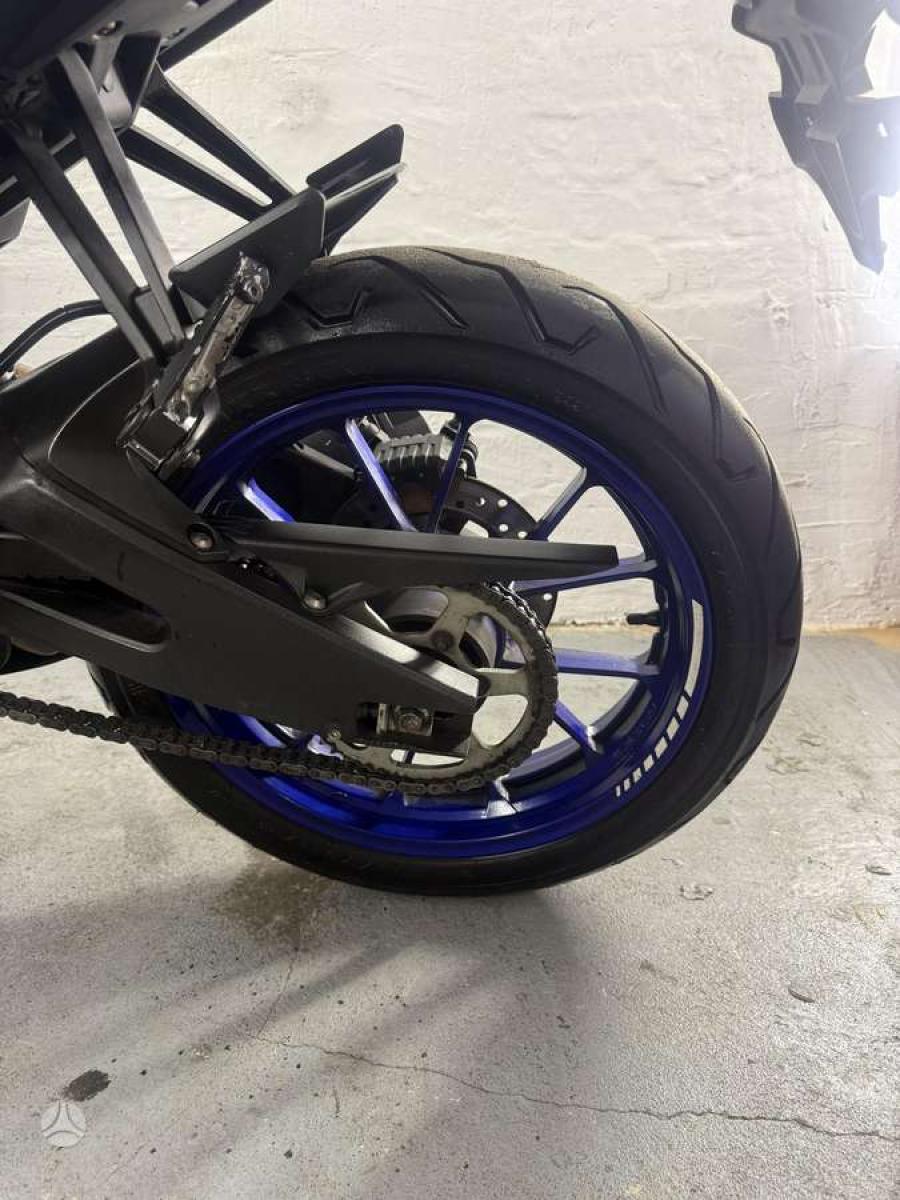 Black Yamaha MT 125 2015 in Vilkaviskis, with an engine capacity of 0.13 L and mileage of 25 thousand km for 2199 €, photo 16 on AUTOMOTO.COM.LV
