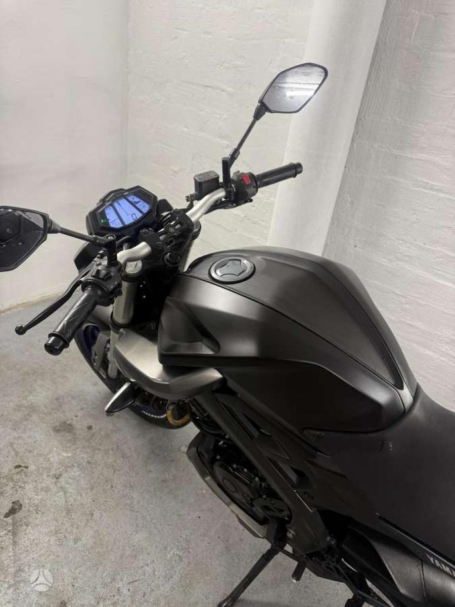Black Yamaha MT 125 2015 in Vilkaviskis, with an engine capacity of 0.13 L and mileage of 25 thousand km for 2199 €, photo 18 on AUTOMOTO.COM.LV