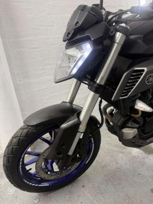 Black Yamaha MT 125 2015 in Vilkaviskis, with an engine capacity of 0.13 L and mileage of 25 thousand km for 2199 €, photo 19 on AUTOMOTO.COM.LV