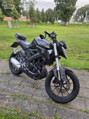 Black Yamaha MT 125 2015 in Kretinga, with an engine capacity of 0.13 L and mileage of 37 thousand km for 2050 €, photo 4 on AUTOMOTO.COM.LV