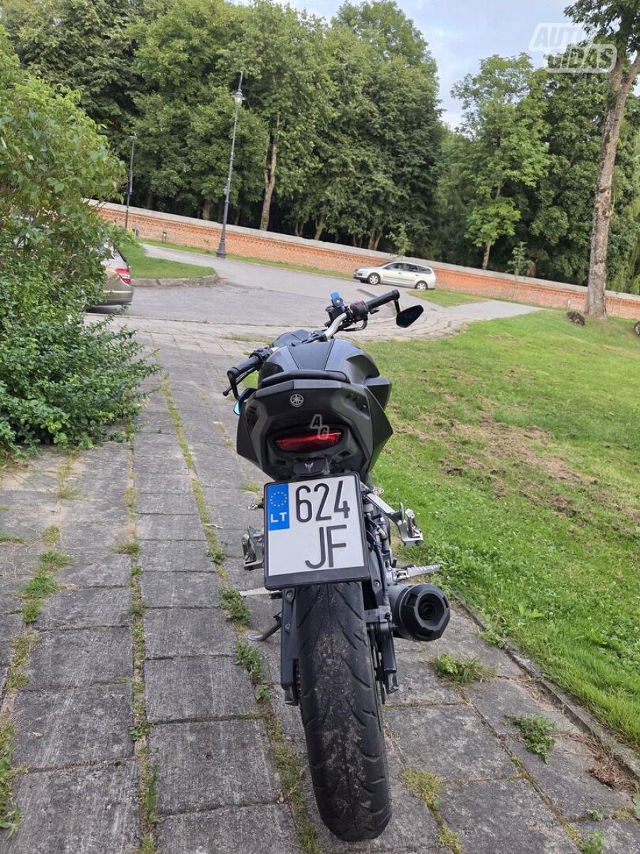 Black Yamaha MT 125 2015 in Kretinga, with an engine capacity of 0.13 L and mileage of 37 thousand km for 2050 €, photo 6 on AUTOMOTO.COM.LV