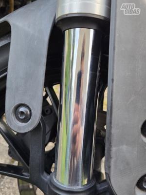 Black Yamaha MT 125 2015 in Kretinga, with an engine capacity of 0.13 L and mileage of 37 thousand km for 2050 €, photo 8 on AUTOMOTO.COM.LV