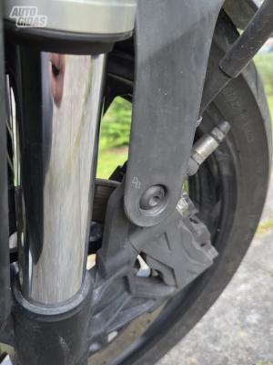 Black Yamaha MT 125 2015 in Kretinga, with an engine capacity of 0.13 L and mileage of 37 thousand km for 2050 €, photo 9 on AUTOMOTO.COM.LV