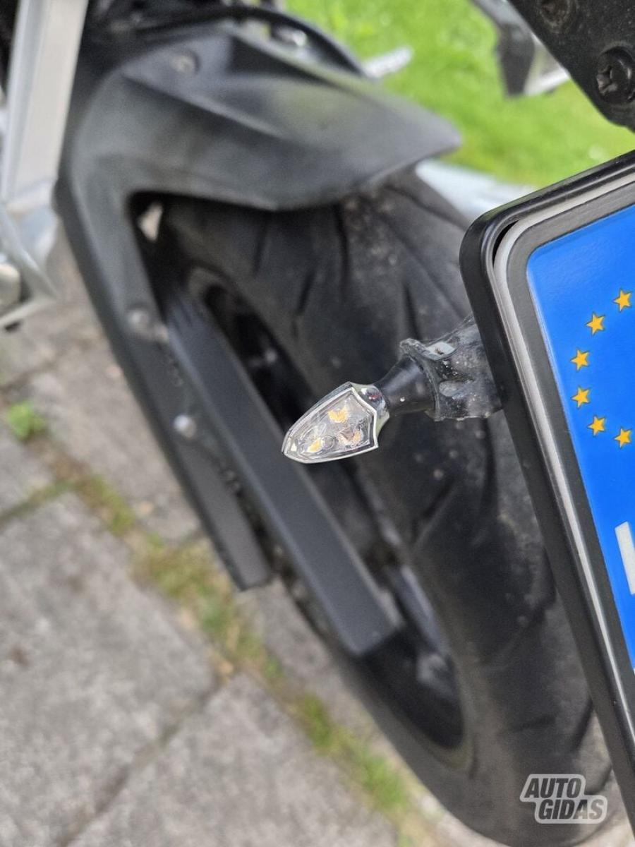 Black Yamaha MT 125 2015 in Kretinga, with an engine capacity of 0.13 L and mileage of 37 thousand km for 2050 €, photo 11 on AUTOMOTO.COM.LV