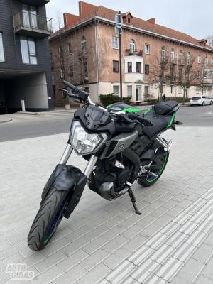 Черный Ямаха MT 125 2016 в Клайпеда, объемом двигателя 0.13 л и пробегом 24 тыс. км за 2050 €, фото 3 на AUTOMOTO.COM.LV