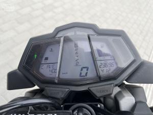 Черный Ямаха MT 125 2016 в Клайпеда, объемом двигателя 0.13 л и пробегом 24 тыс. км за 2050 €, фото 5 на AUTOMOTO.COM.LV