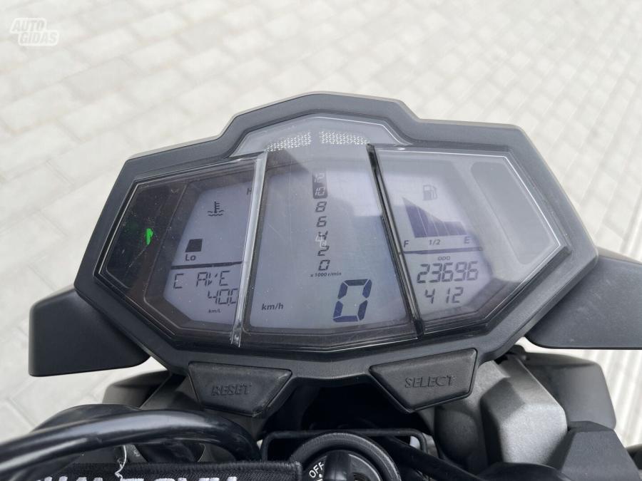 Черный Ямаха MT 125 2016 в Клайпеда, объемом двигателя 0.13 л и пробегом 24 тыс. км за 2050 €, фото 5 на AUTOMOTO.COM.LV