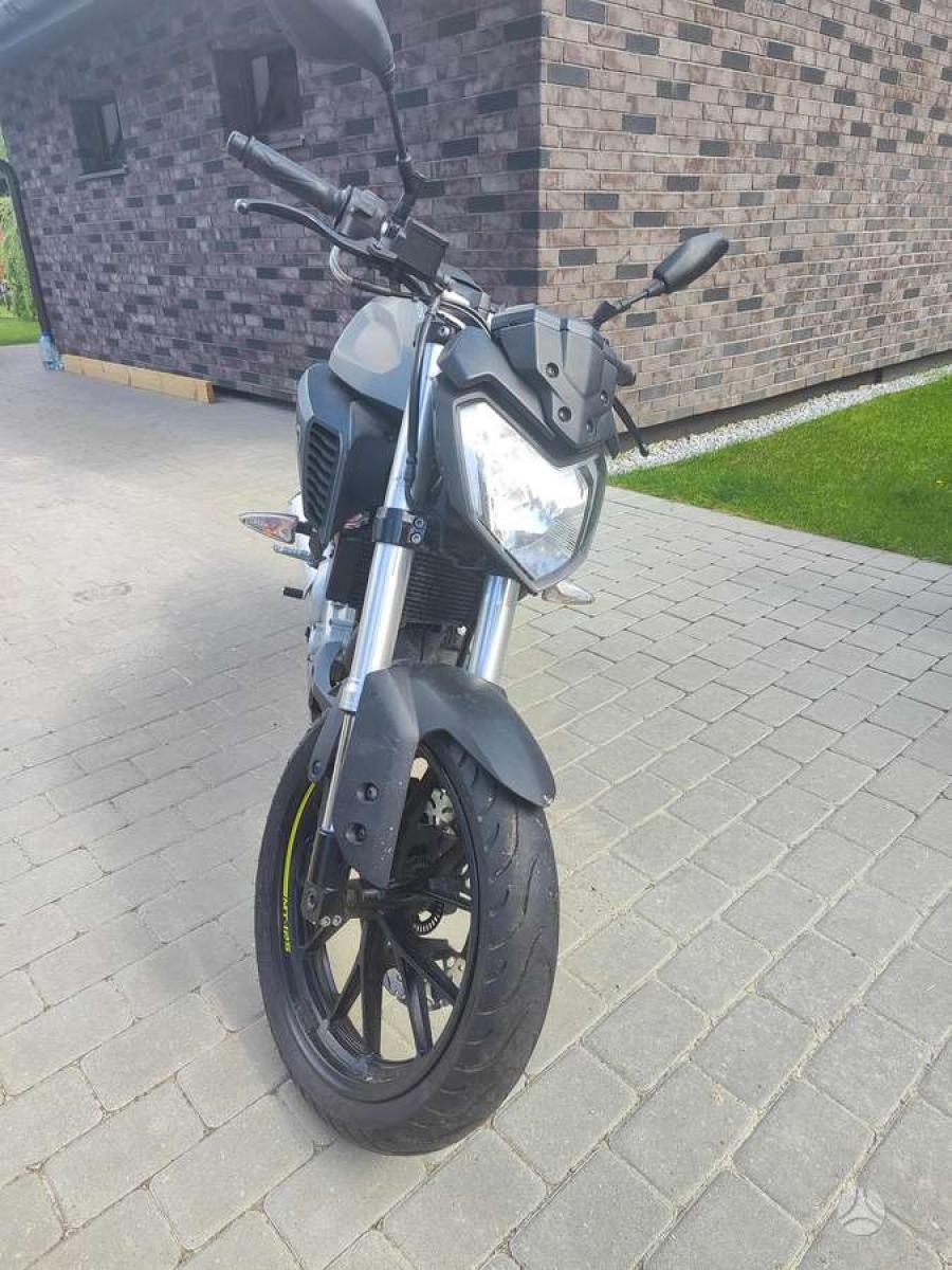 Black Yamaha MT 125 2016 in Vilnius, with an engine capacity of 0.00 L and mileage of 24 thousand km for 1800 €, photo 3 on AUTOMOTO.COM.LV