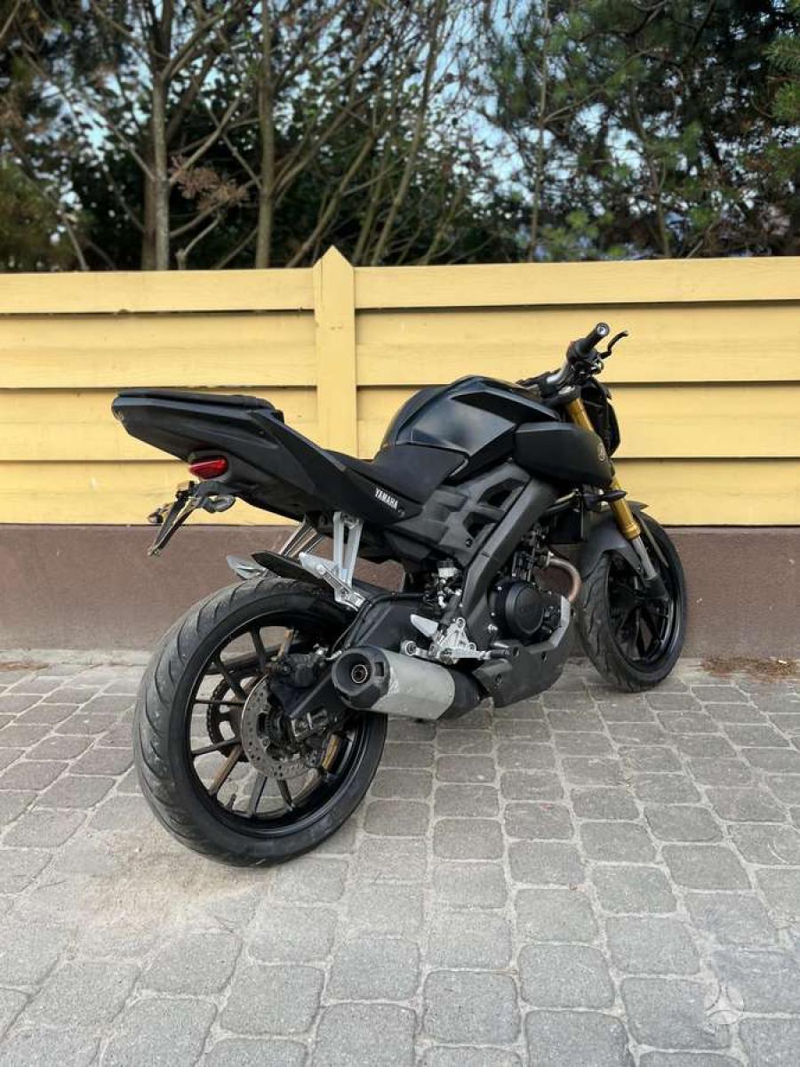 Black Yamaha MT 125 2016 in Kretinga, with an engine capacity of 0.13 L and mileage of 48 thousand km for 1480 €, photo 4 on AUTOMOTO.COM.LV