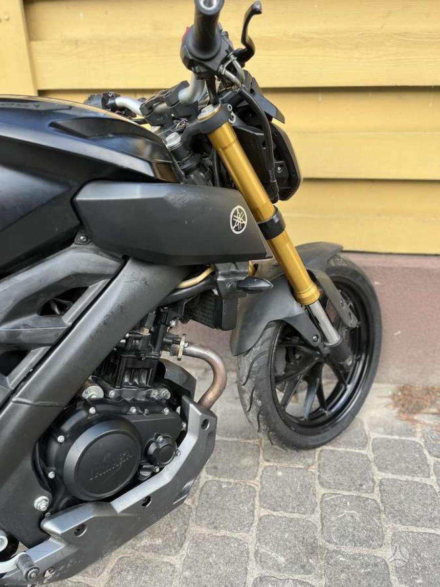 Black Yamaha MT 125 2016 in Kretinga, with an engine capacity of 0.13 L and mileage of 48 thousand km for 1480 €, photo 5 on AUTOMOTO.COM.LV