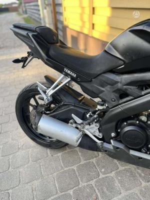 Black Yamaha MT 125 2016 in Kretinga, with an engine capacity of 0.13 L and mileage of 48 thousand km for 1480 €, photo 6 on AUTOMOTO.COM.LV